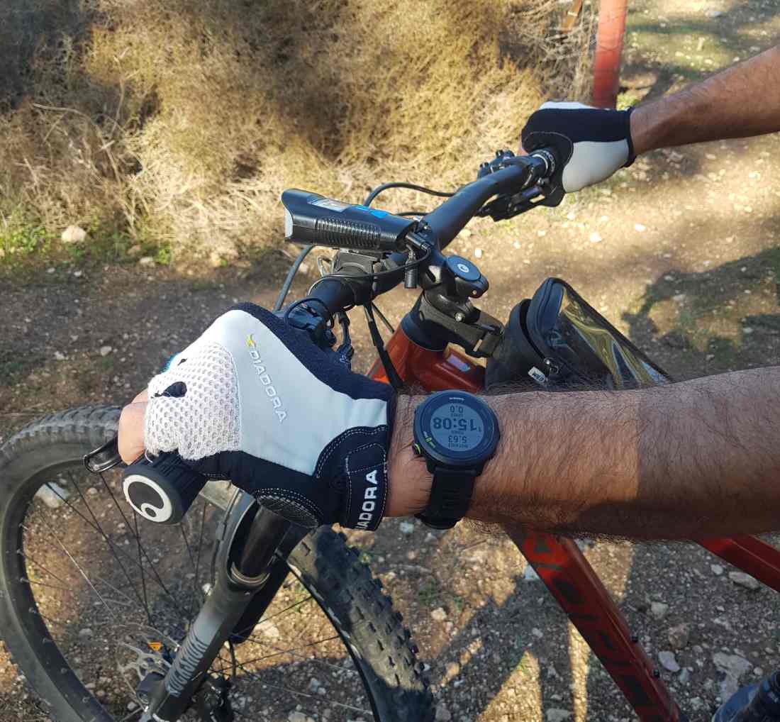 Key Features to Look for in a Cycling Smartwatch - Superwatches