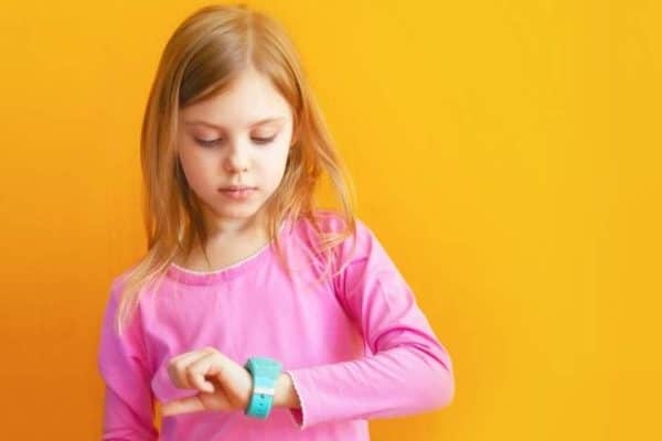 10 Best Smartatches for Girls - Superwatches