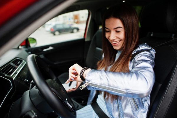 10 Best Smartatches for Girls - Superwatches