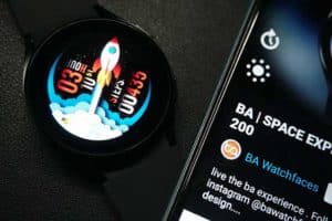 How to use Facer App for Apple Watch and Samsung Smartwatches