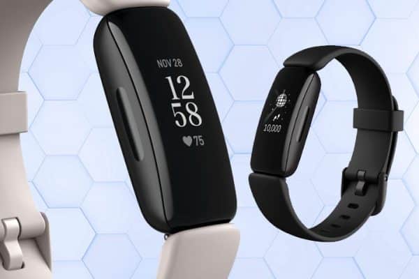 What are Fitbit badges and how can I use them? - Superwatches