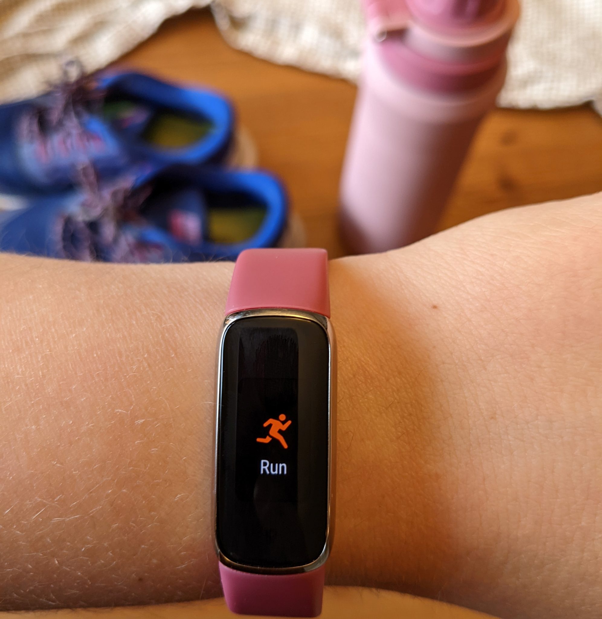 Cool or Fit? Find the Best Fitbit Watches for Teens in 2023 - Superwatches