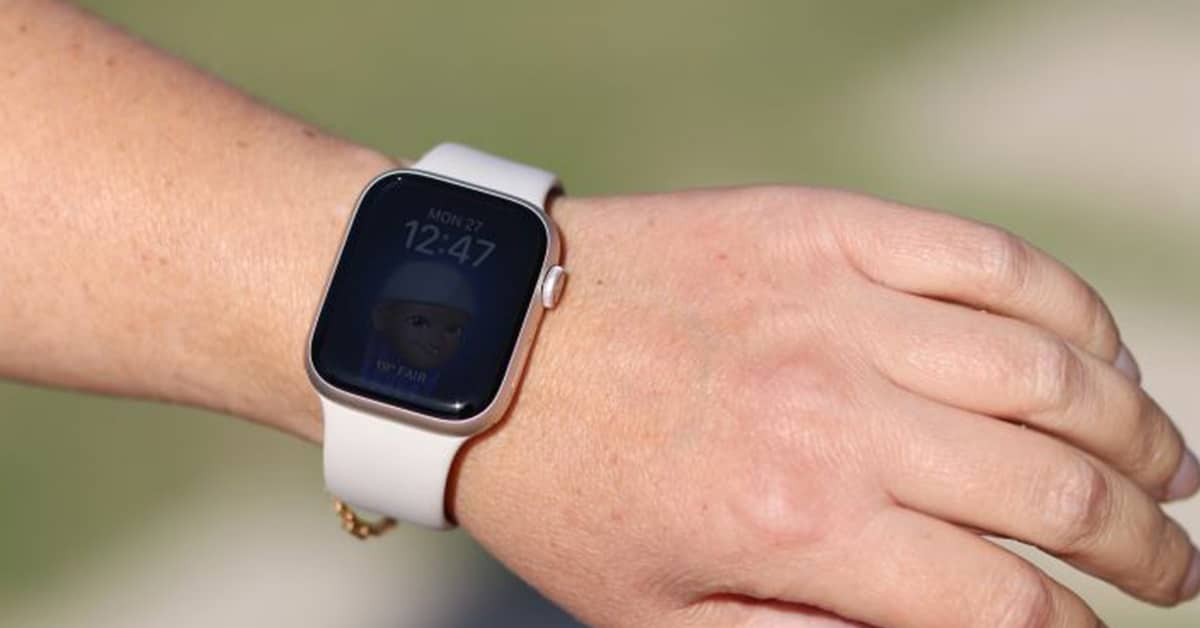 The Best Apple Watches For Women in 2022